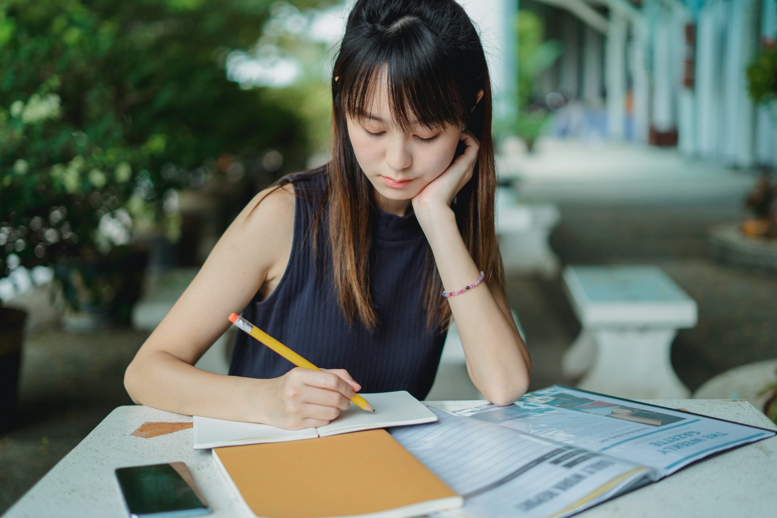 How Long Should My Sentences Be? A Writer's Guide - Come Write With Us®